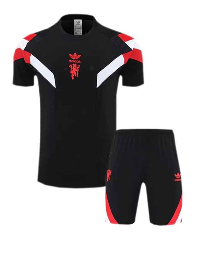 Manchester United Training Kit With Shorts 25-26 Season In India.